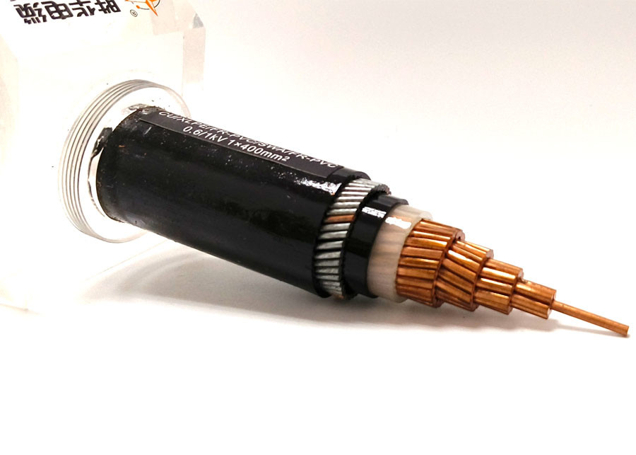 Cable de cuivre isolé SWA résistant au feu XLPE fabriqué par conducteur